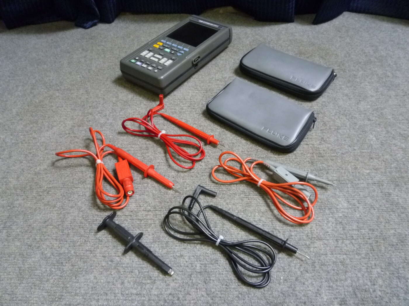 京都府八幡市にてFLUKS 105B スコープメーター SCOPEMETER SERIESⅡ 100MHzを買取させていただきました | 不用 ...